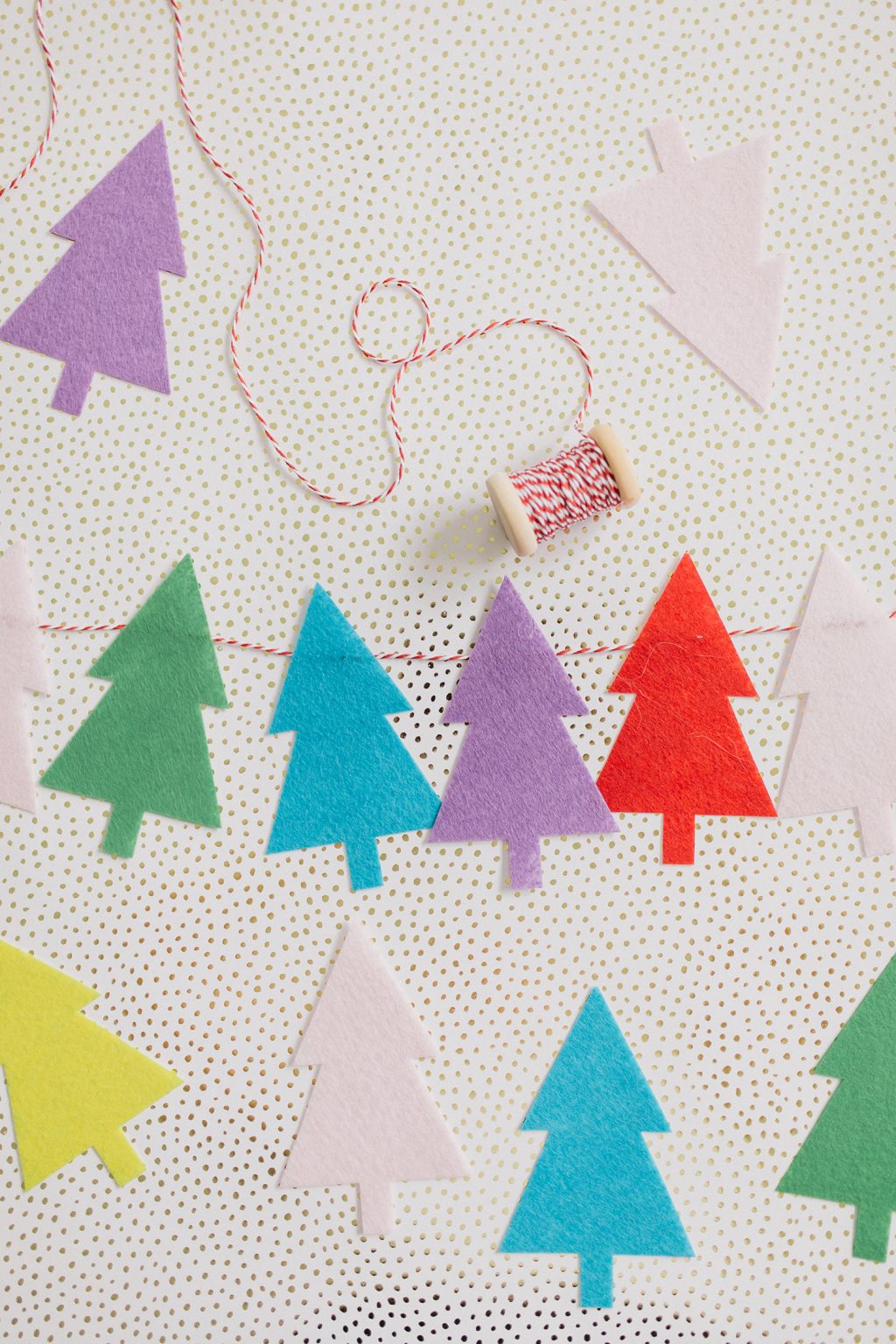 DIY Christmas Tree Garland - Bianca Dottin