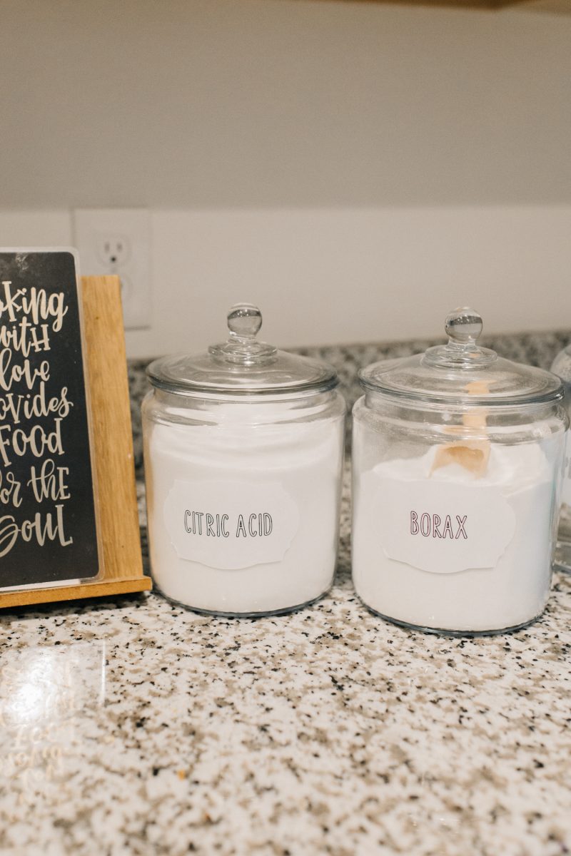 DIY Labels to Organize Your Home - Bianca Dottin